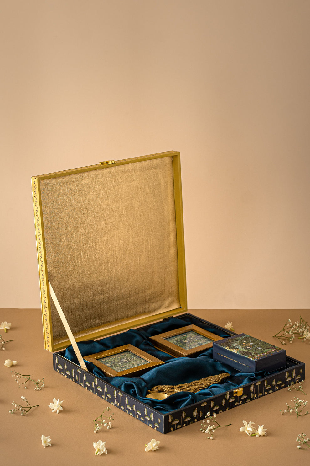 Vanya Gift Box | Handcrafted Elegant Gift Packaging – The India Craft ...